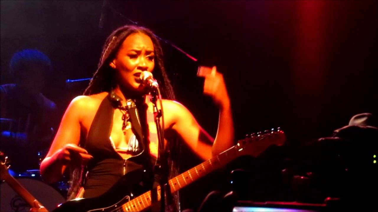 Quantum Split Concert - YouTube