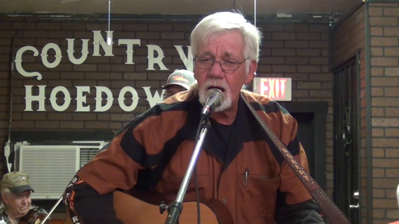 COUNTRY HOEDOWN AT LEXINGTON TEXAS 12 13 16 part 2 - YouTube