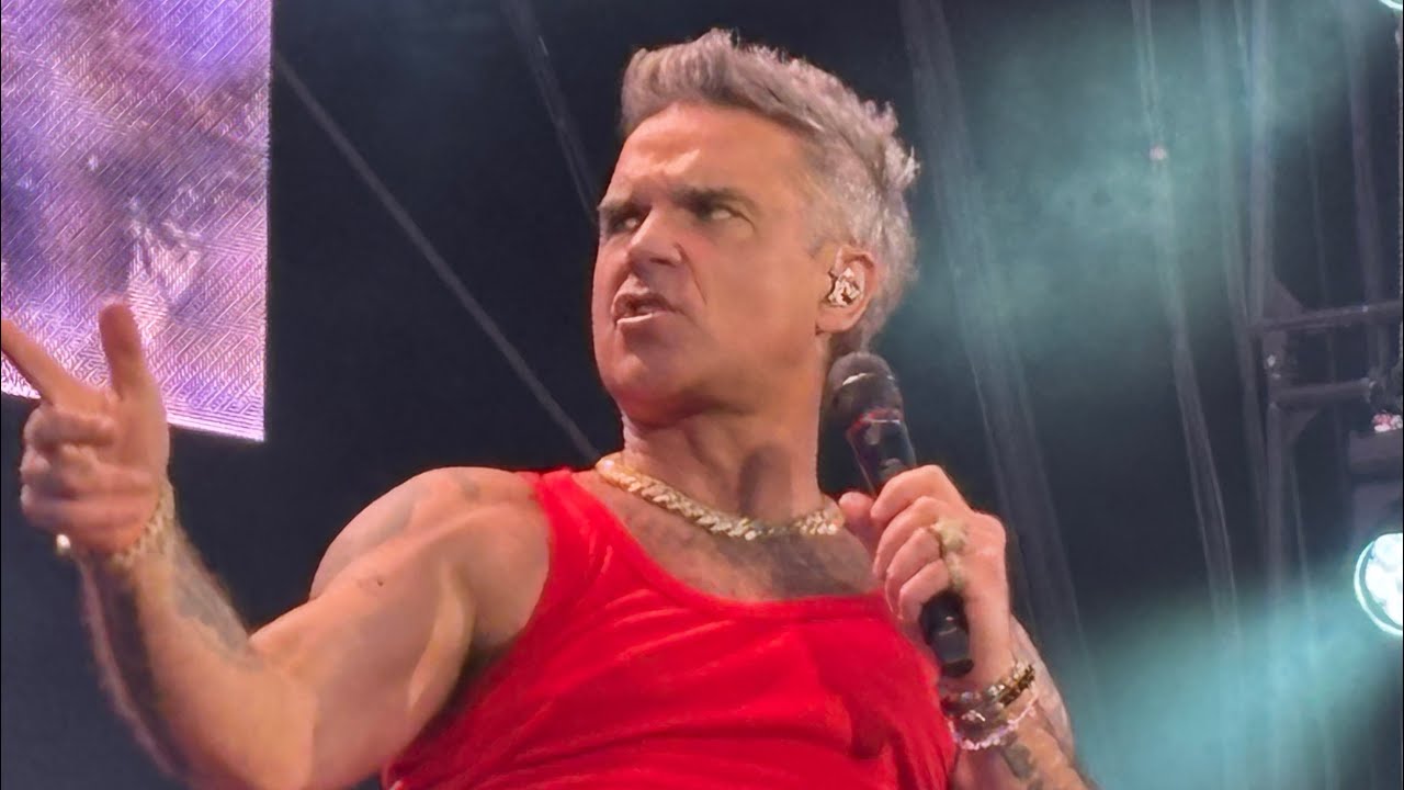 [4K] Robbie Williams Rocket / Let Me Entertain You Live Stockholm ...