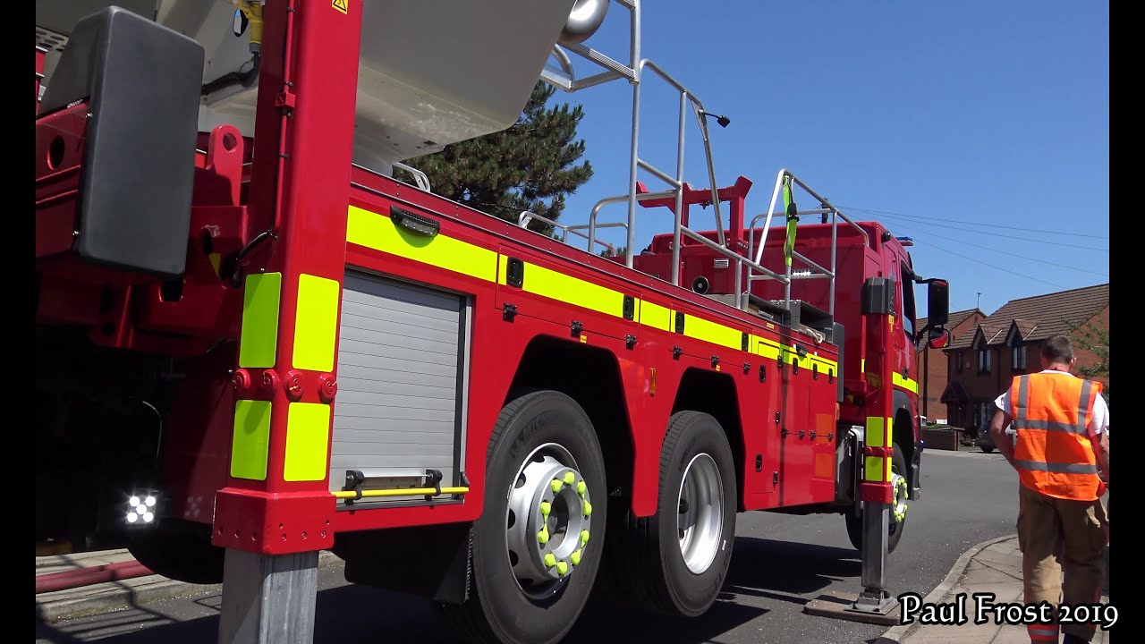 Merseyside fire & Rescue training exercise. - YouTube