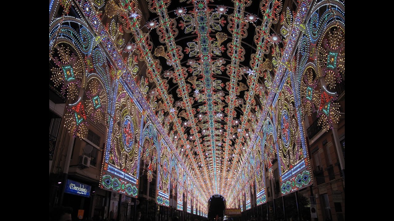 CALLES ILUMINADAS, VALENCIA EN FALLAS 2016 - YouTube