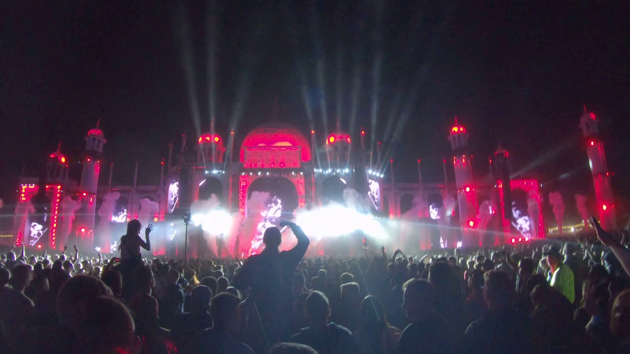 DJ Snake live @ AirBeat One 2019 - Song Name? - YouTube