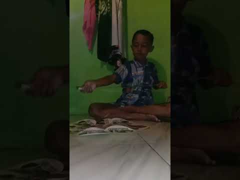 jualan jualanan di rumah peke setiker sama kartu,suri,ces cesan dan HP ...