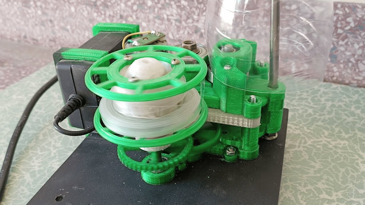 How I made PET Bottle Strip Cutter (Self Spooling) - YouTube