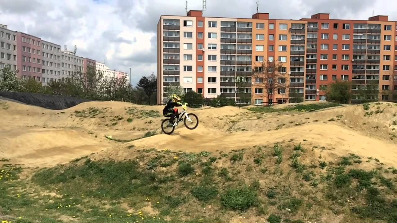 DC&JC - Sunday BMX training Bohnice - Jakub Cidlinský - YouTube