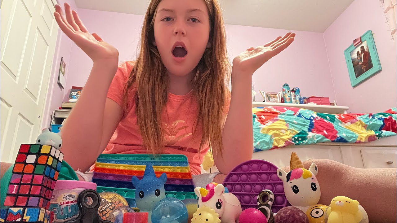 All my fidgets - YouTube