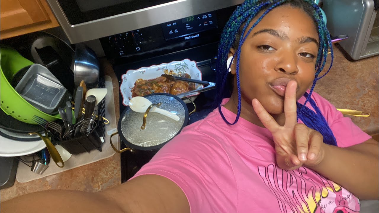 A DAY IN THE LIFE | MORNING ROUTINE, COOKING DINNER, VIBING - YouTube