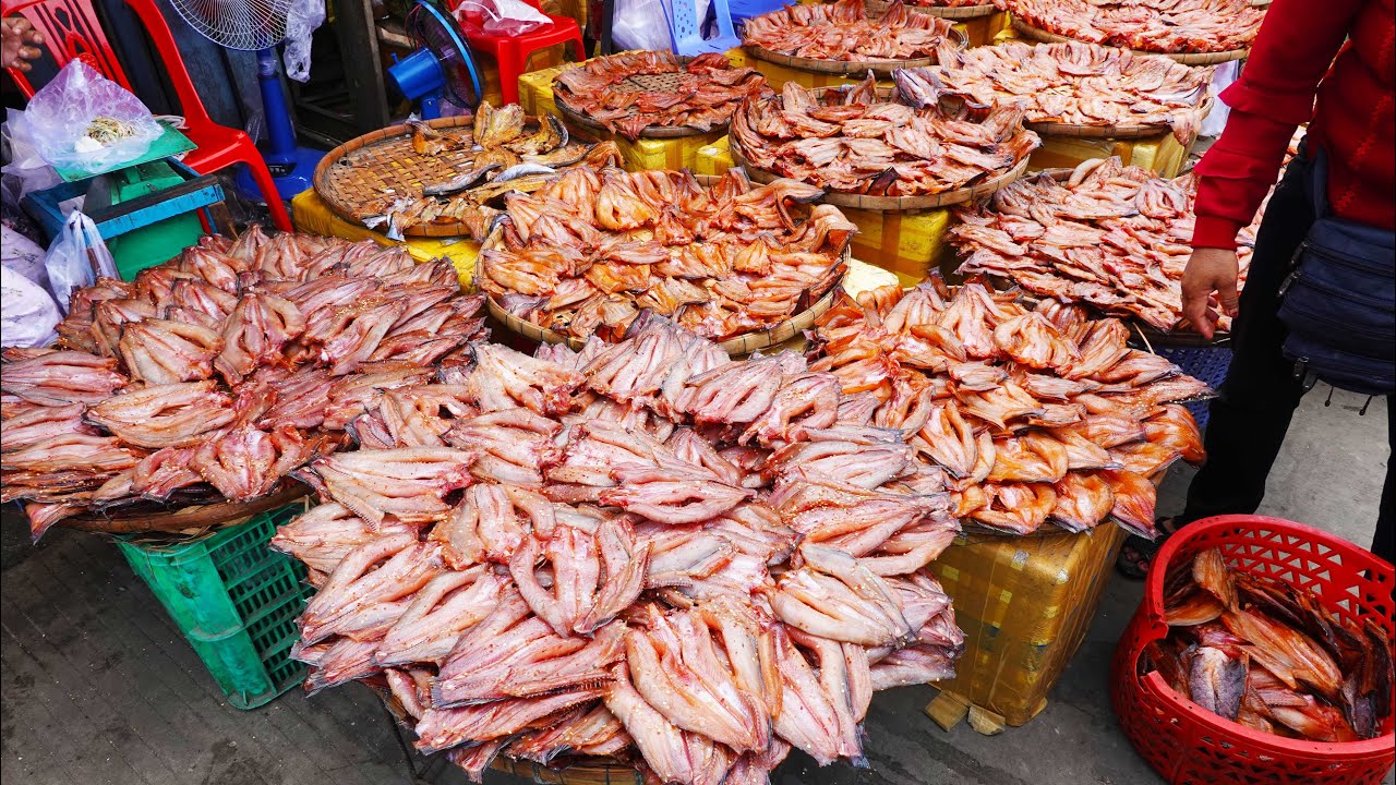 Fresh And Dried Fish At Kilo Lekh 9 Fish Distribution Site, Amazing ...