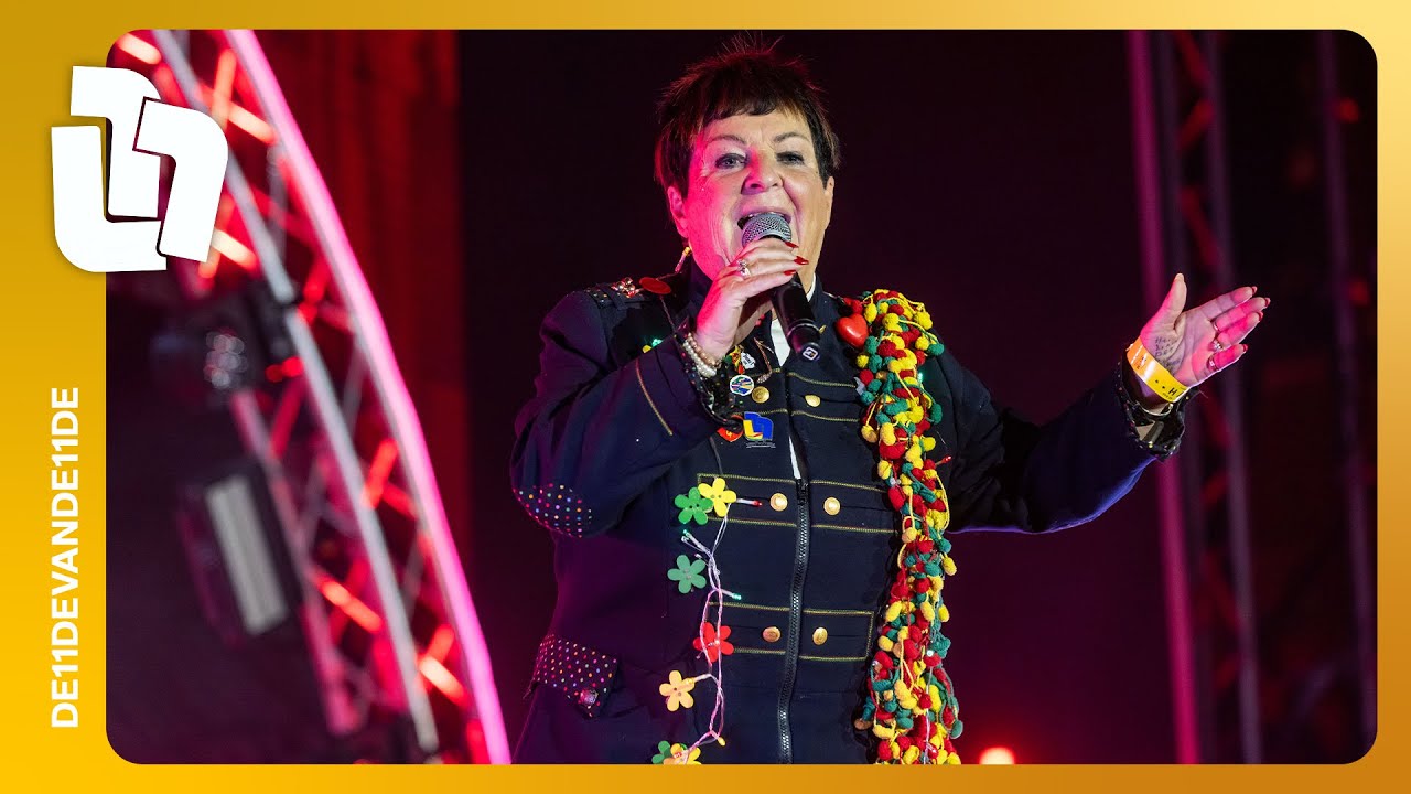 Beppie Kraft - Wals power medley | de11devande11de 2024 - YouTube