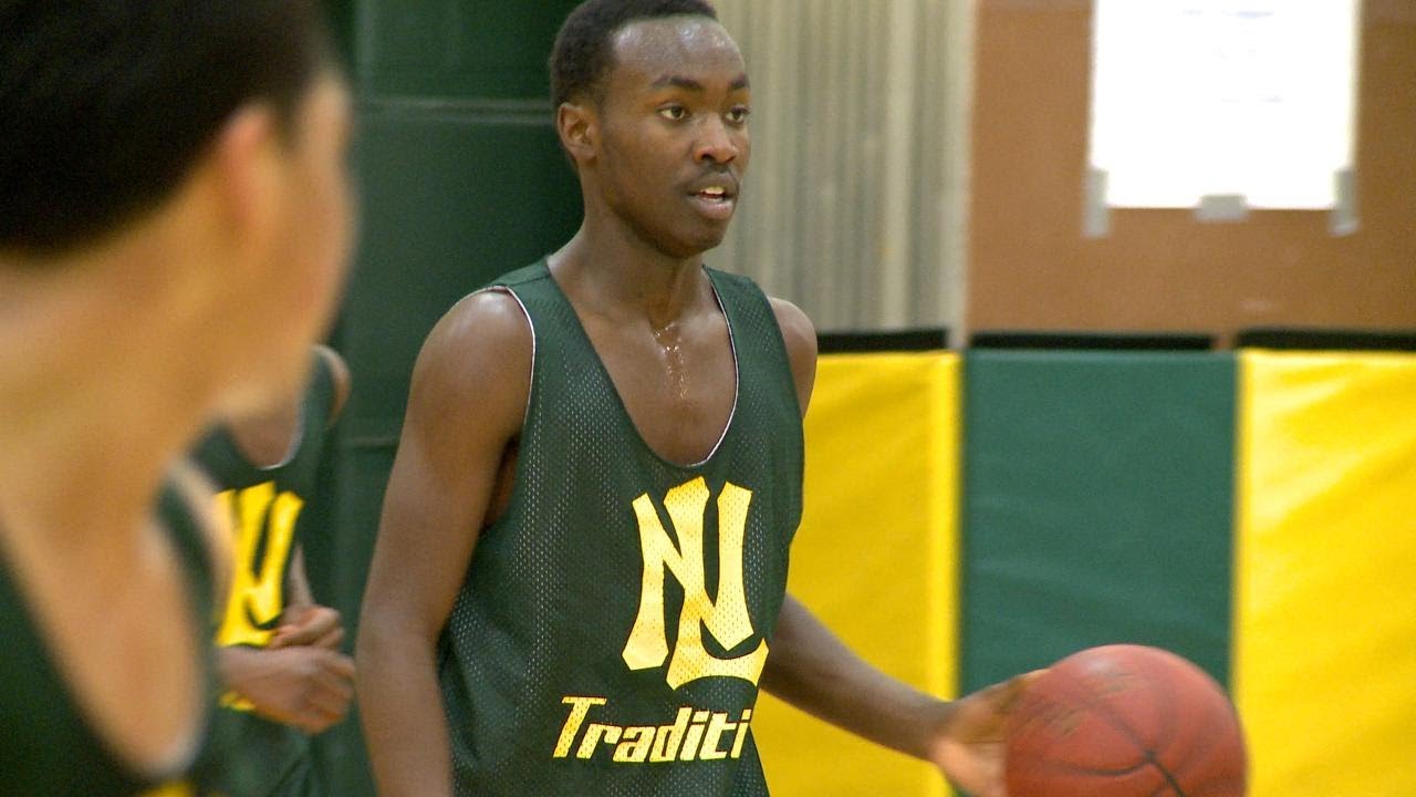 Isiah Benson, New London's undersized threat - YouTube