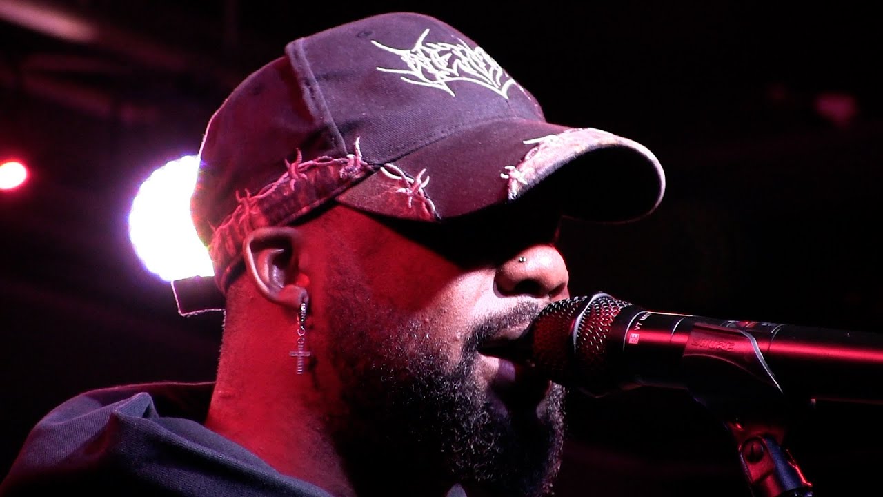 Sleep Theory Perform An Acoustic Version Of "Numb" For WDHA - YouTube