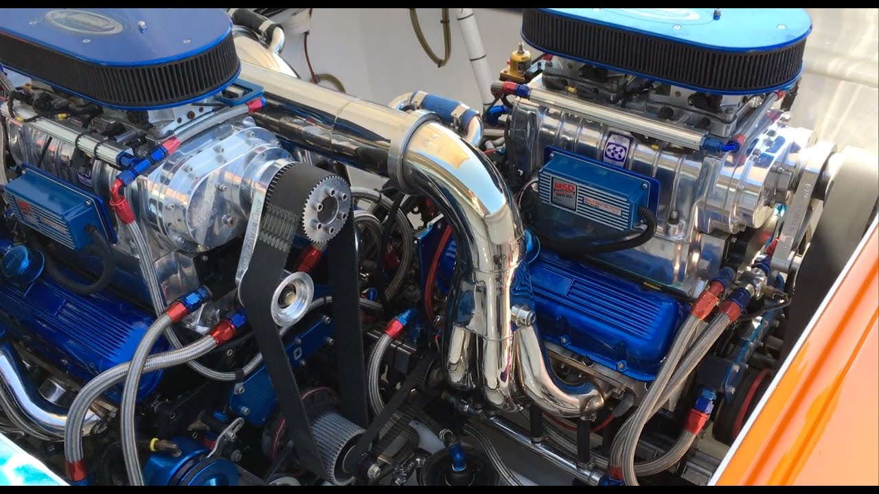 42 Outerlimits Port Engine Running - YouTube