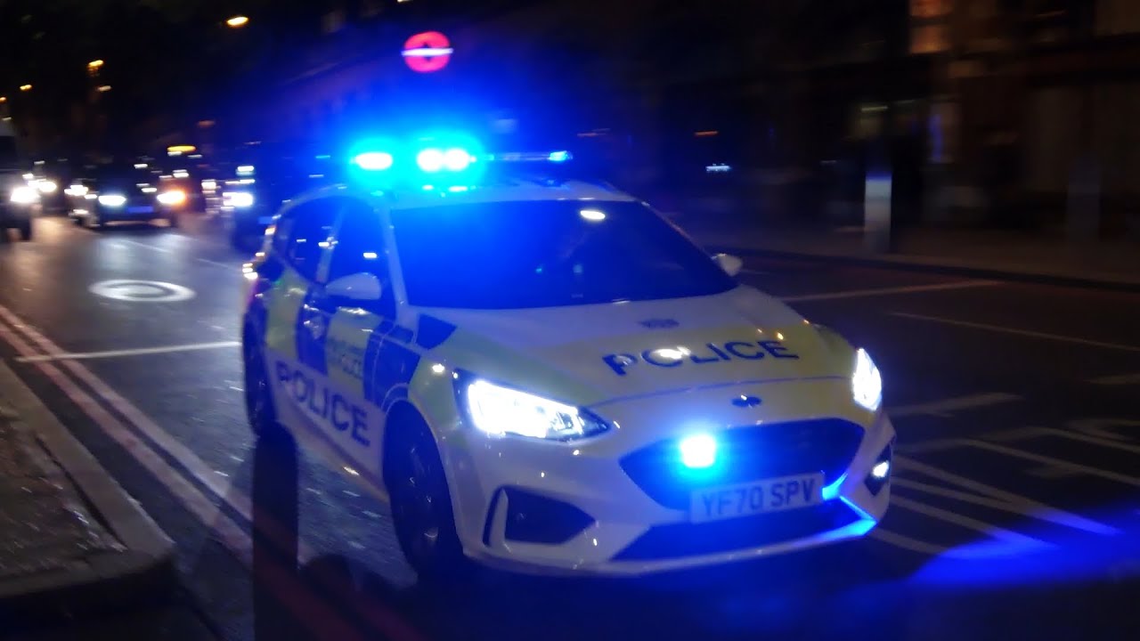 City of London Police Ford Focus ST-Line responding - YouTube