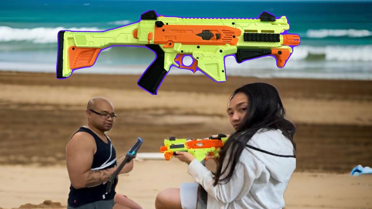 Nerf war! Gavinfuzzy sbf vs Eli wu momentum out of darts - YouTube