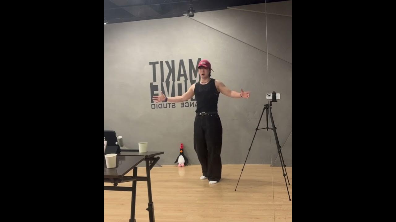 지킬앤하이드 alive2 - YouTube