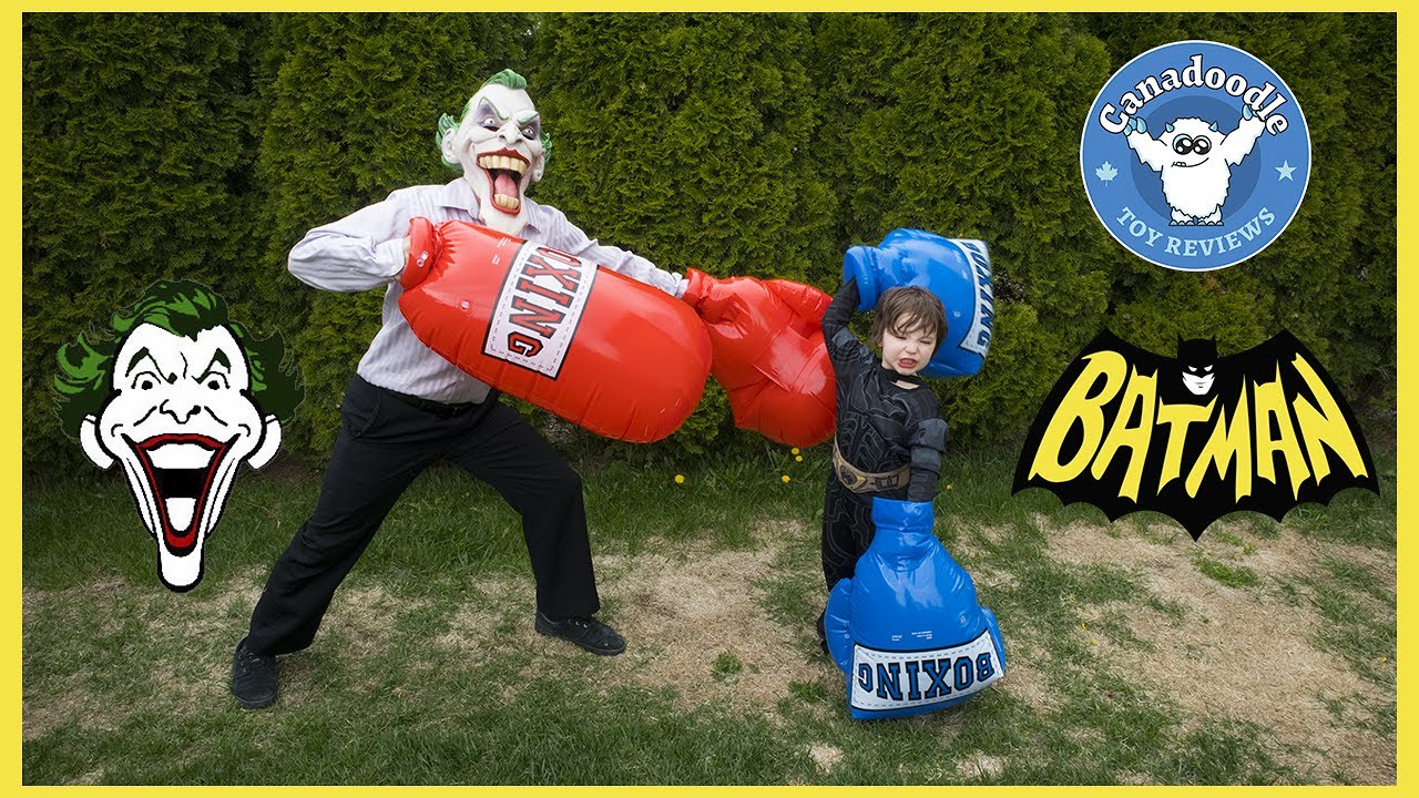 Batman vs. The Joker Giant Boxing Challenge Banzai Mega Boxing Gloves ...