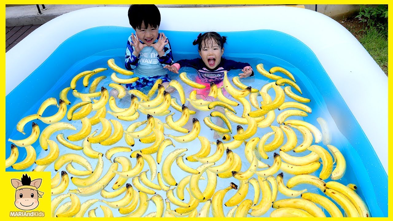 Learn Colors with Baby Banana Pool Children Song Finger Family Nursery ...