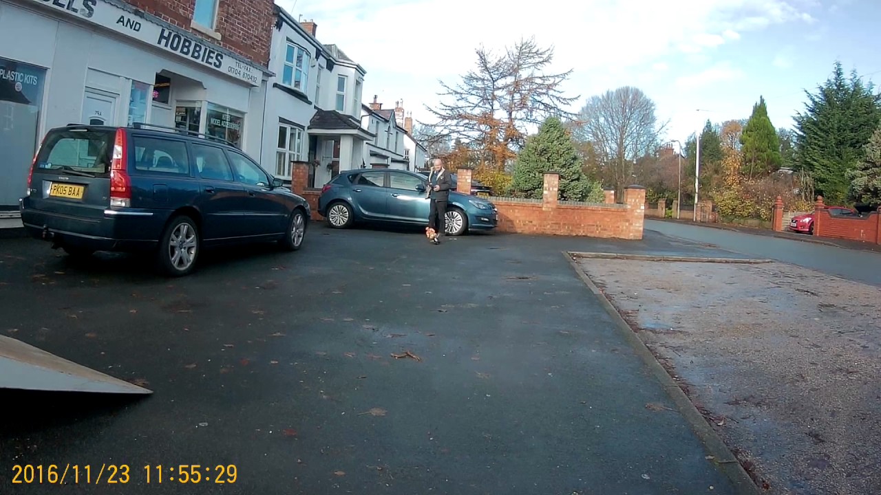 Anderson M5 Cross jump testing at Formby Models - YouTube