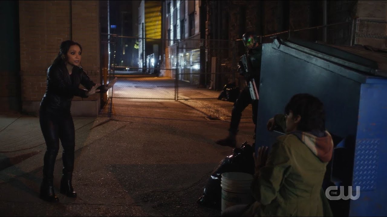 Cecile Frost and John Diggle Find August Heart | The Flash | P.O.W ...