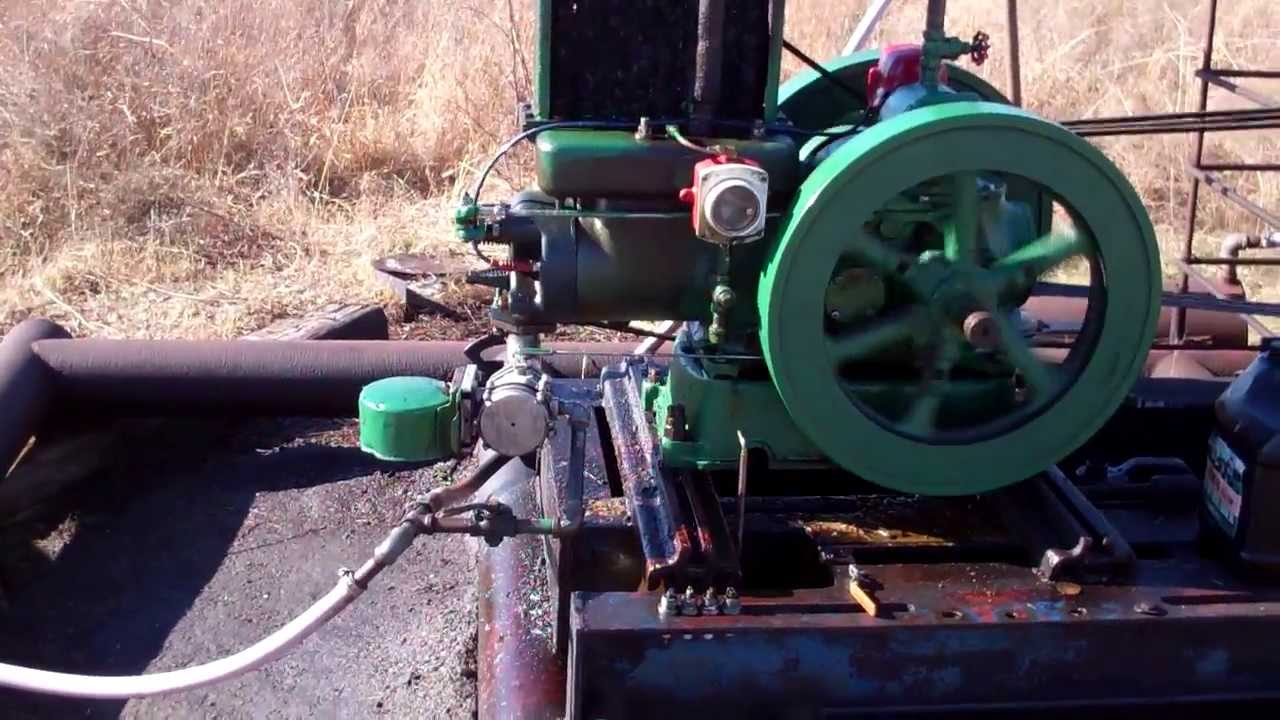 118 Fairbanks-Morse Engine on a National 40 Pumping Unit - YouTube