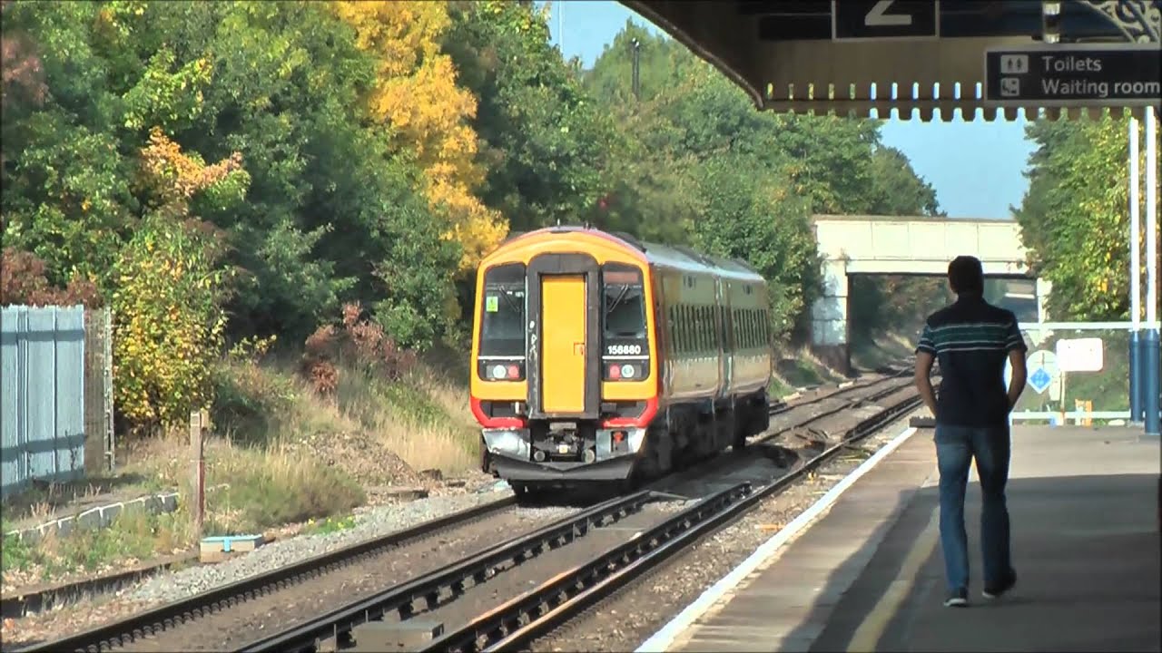 (HD) St Denys Station - 03/10/2015 - YouTube