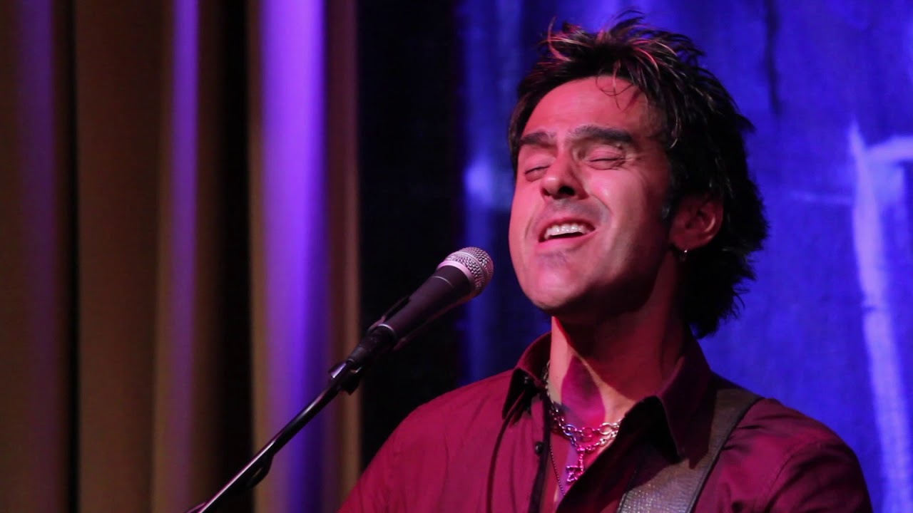 Mark Castrillon Trio Live at Vibrato - YouTube