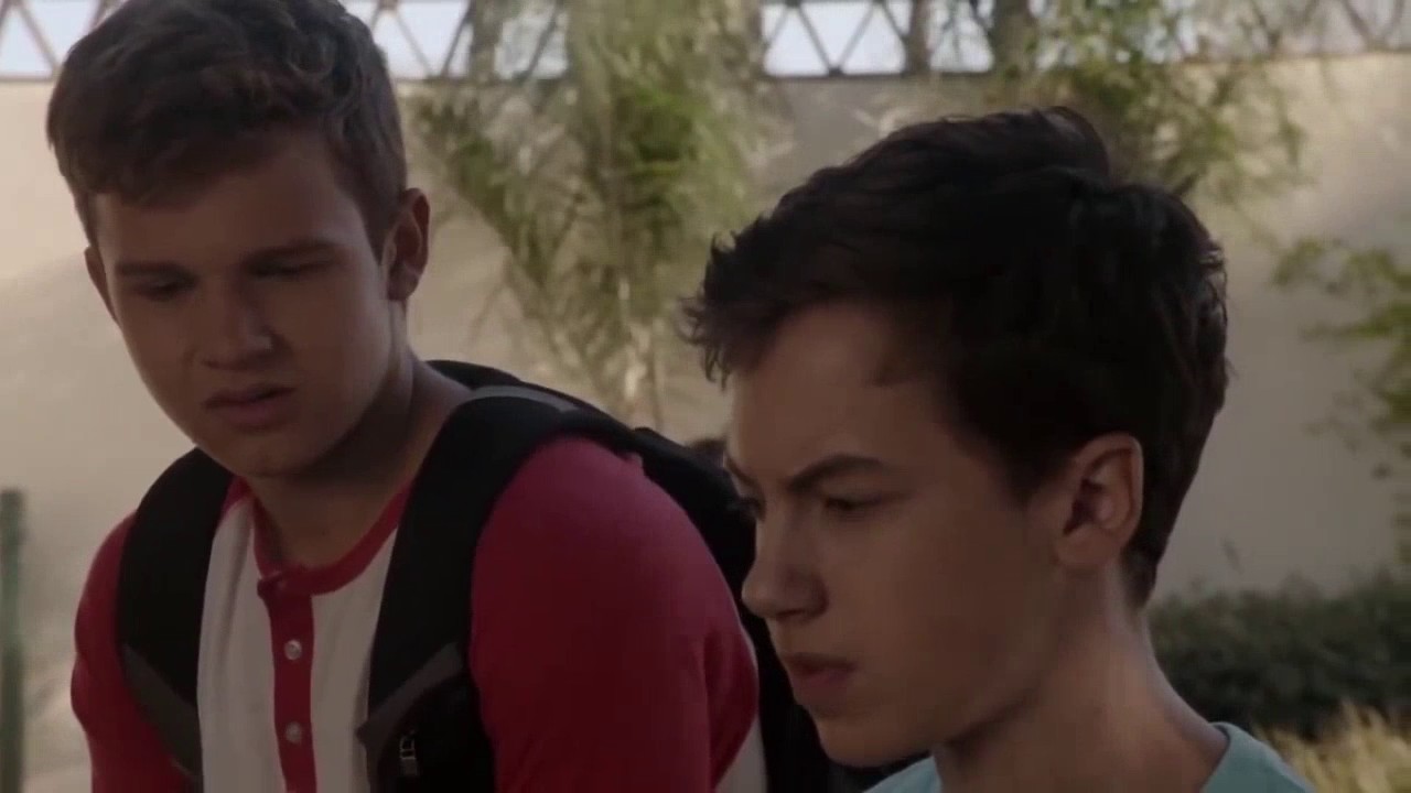 Jude and Connor Season 3 JONNOR Sneak Peek 3x01 The Fosters - YouTube