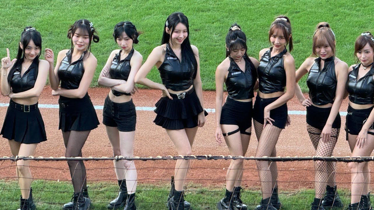 #李雅英 #이아영 #全民表妹 Lee Ayoung치어리더電豹女與Fubon Angels啦啦隊Pemandu sorak ...