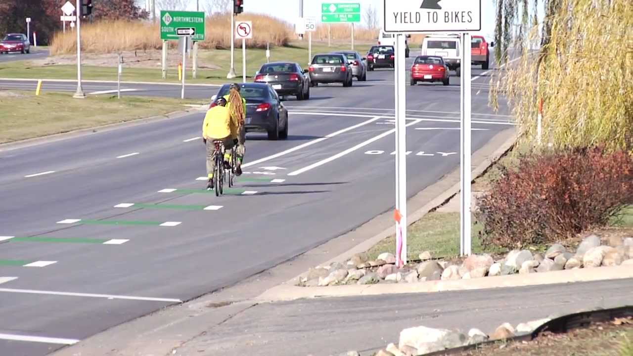 Northwestern Highway Bicycle Lane: A Safer Place to Ride - YouTube