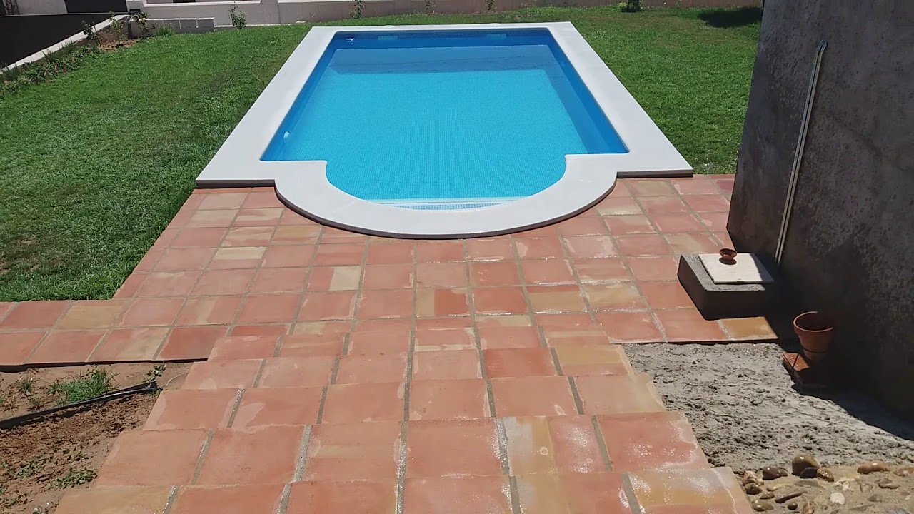 Terminación de piscina y colocación de soleria de barro...en Córdoba ...