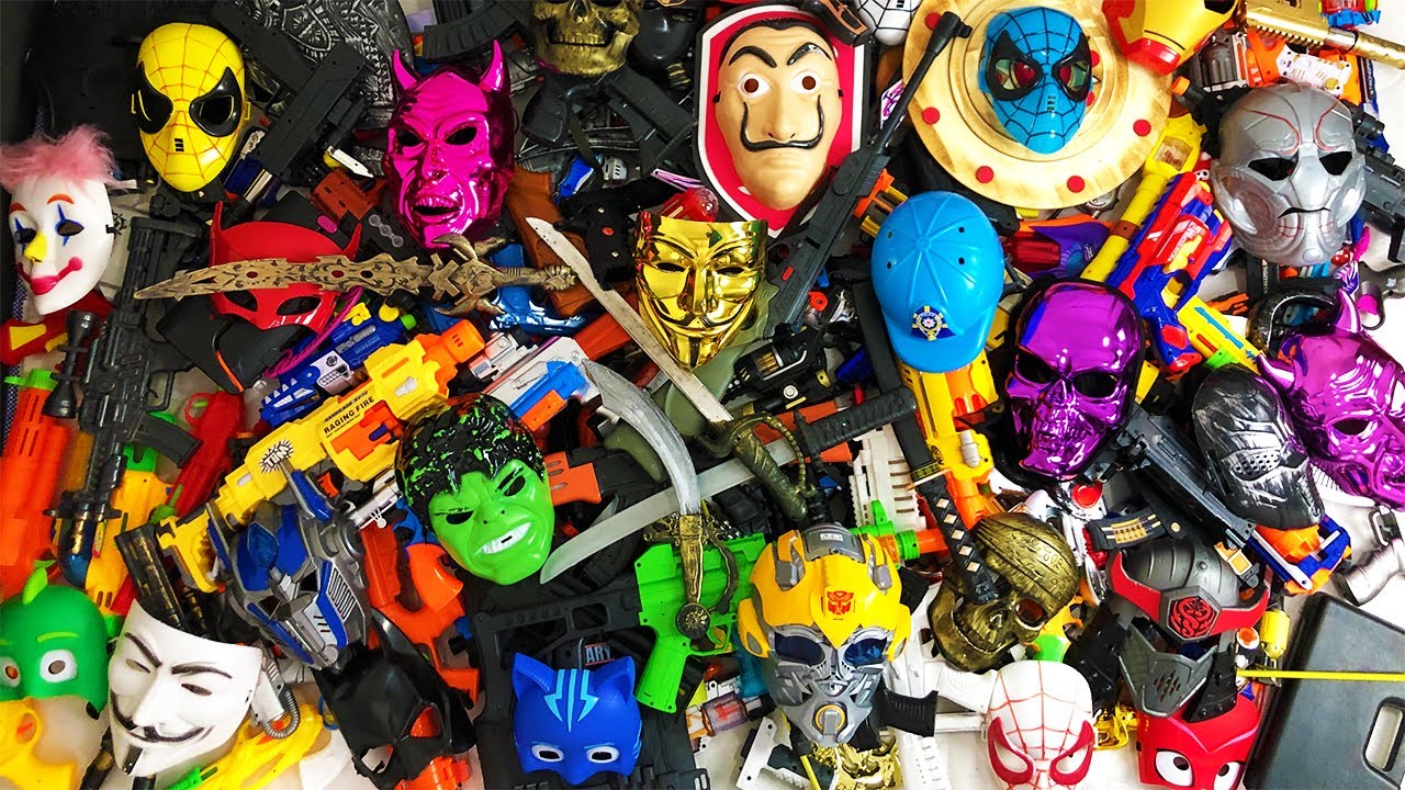 LOTS OF MASKS AND TOY WEAPONS - REALISTIC GUNS - BULLETS - YouTube