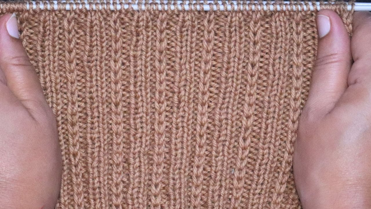 2-row repeat knitting pattern for beginner | Knitting Design Patterns ...