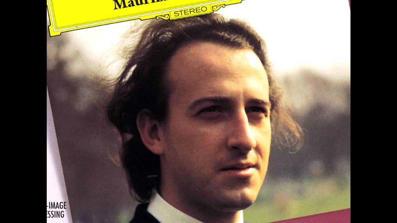 Schumann - Piano Sonata No. 1 (Maurizio Pollini) - YouTube