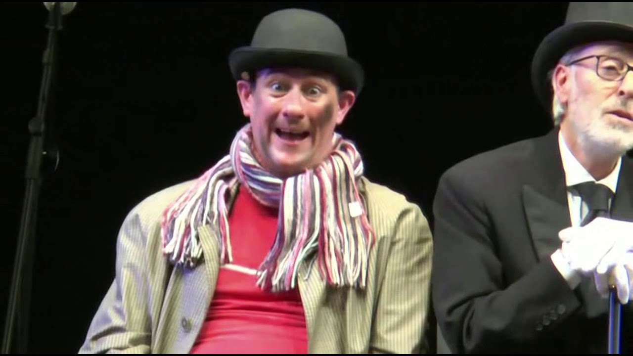 Estratti da spettacoli attore Diego Macario - YouTube