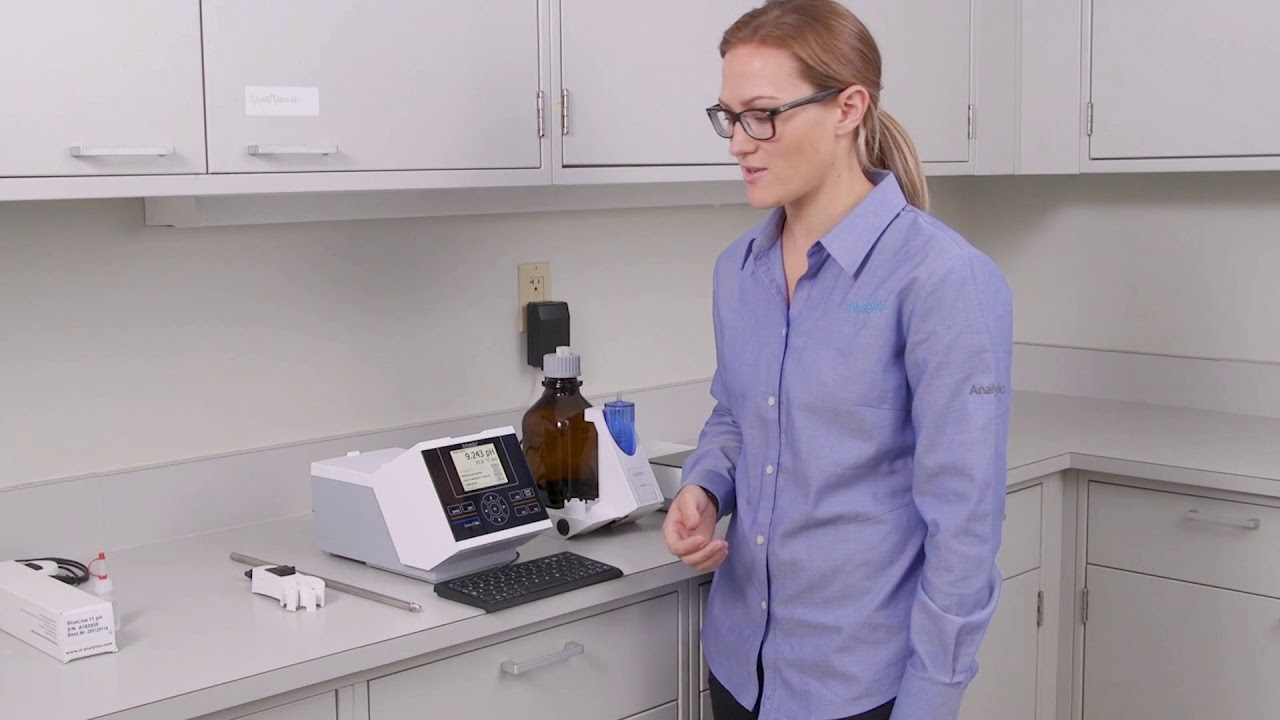 SI Analytics - Setting up our TitroLine 7000 titrator - English - YouTube