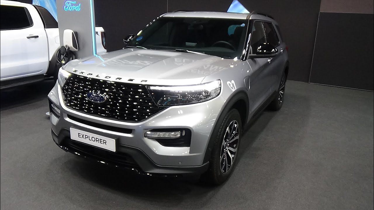 2022 Ford Explorer ST-Line Plug-in-Hybrid AWD - Exterior and Interior ...