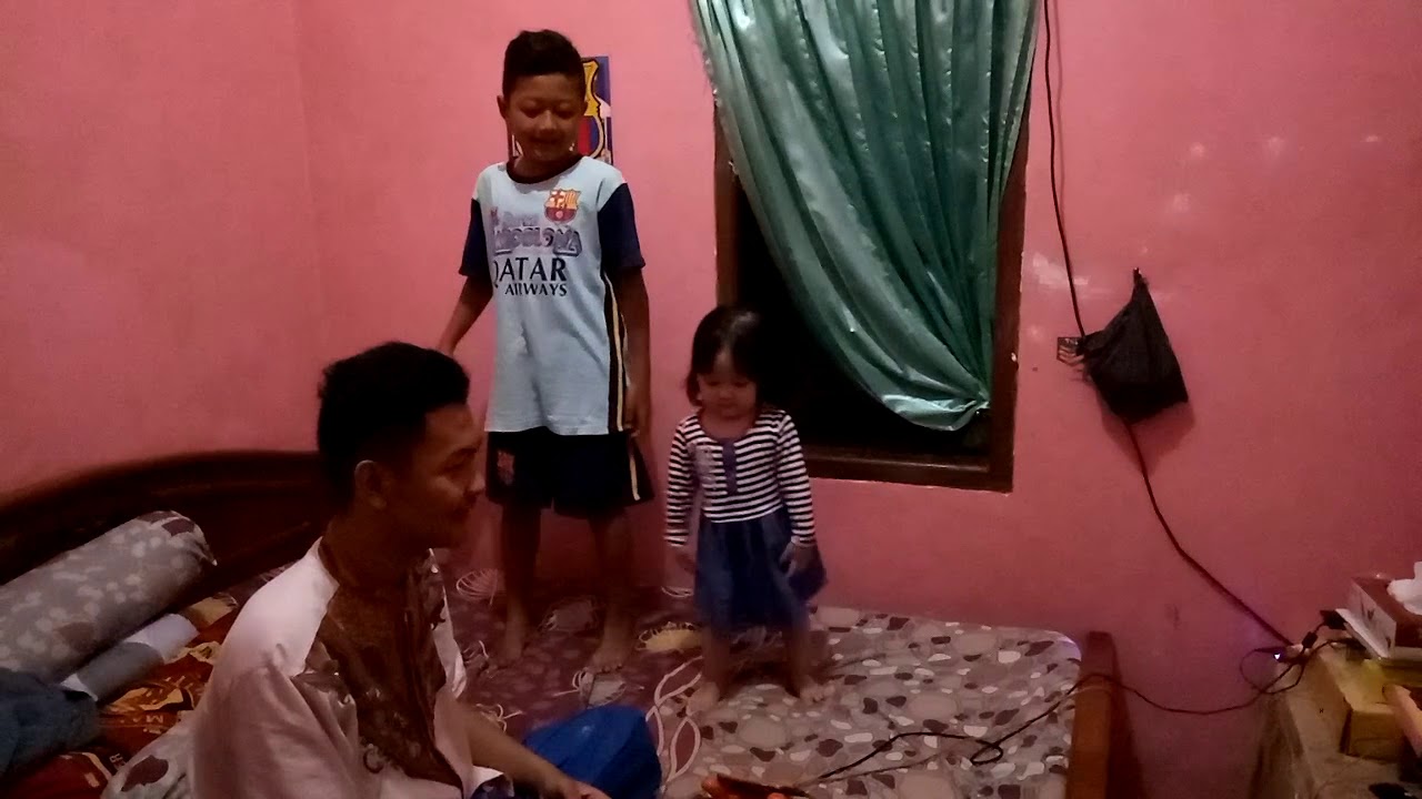 Baby shark ala Ratu - YouTube