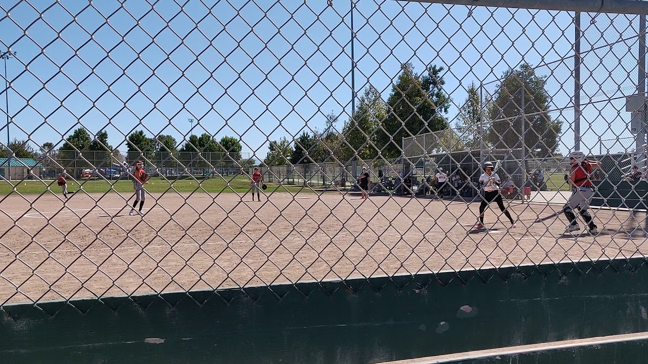 2019/09/21 12U Fastpitch Softball AB - Hard hit to right field - YouTube