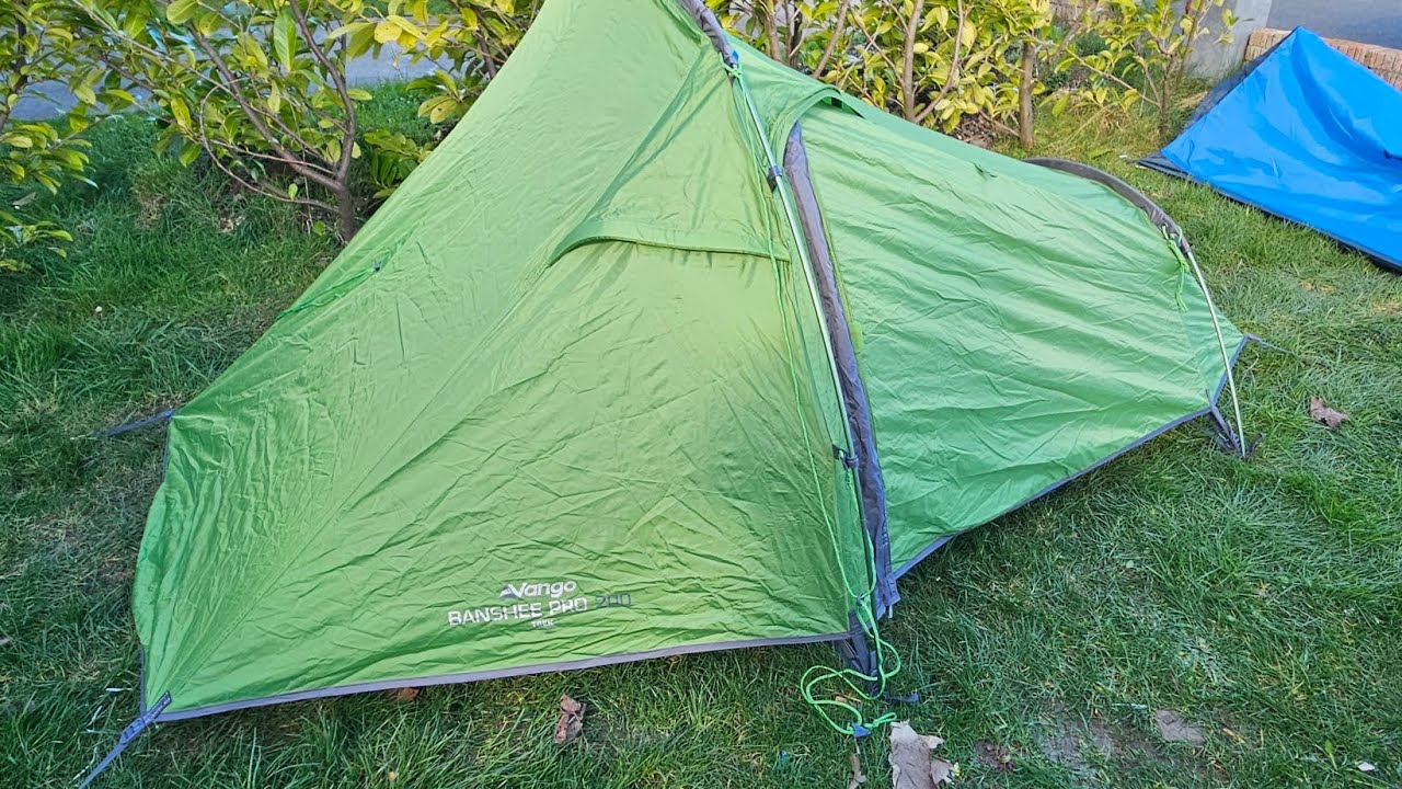 putting up and adding fabsil water proofing to my Vango banshee pro 200 ...