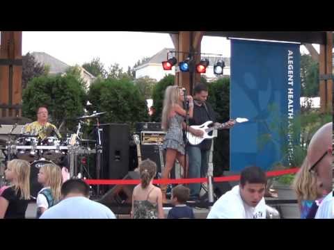 Lisa Larsen / High Heel performing Hit Me With Your Best Shot @ Village ...