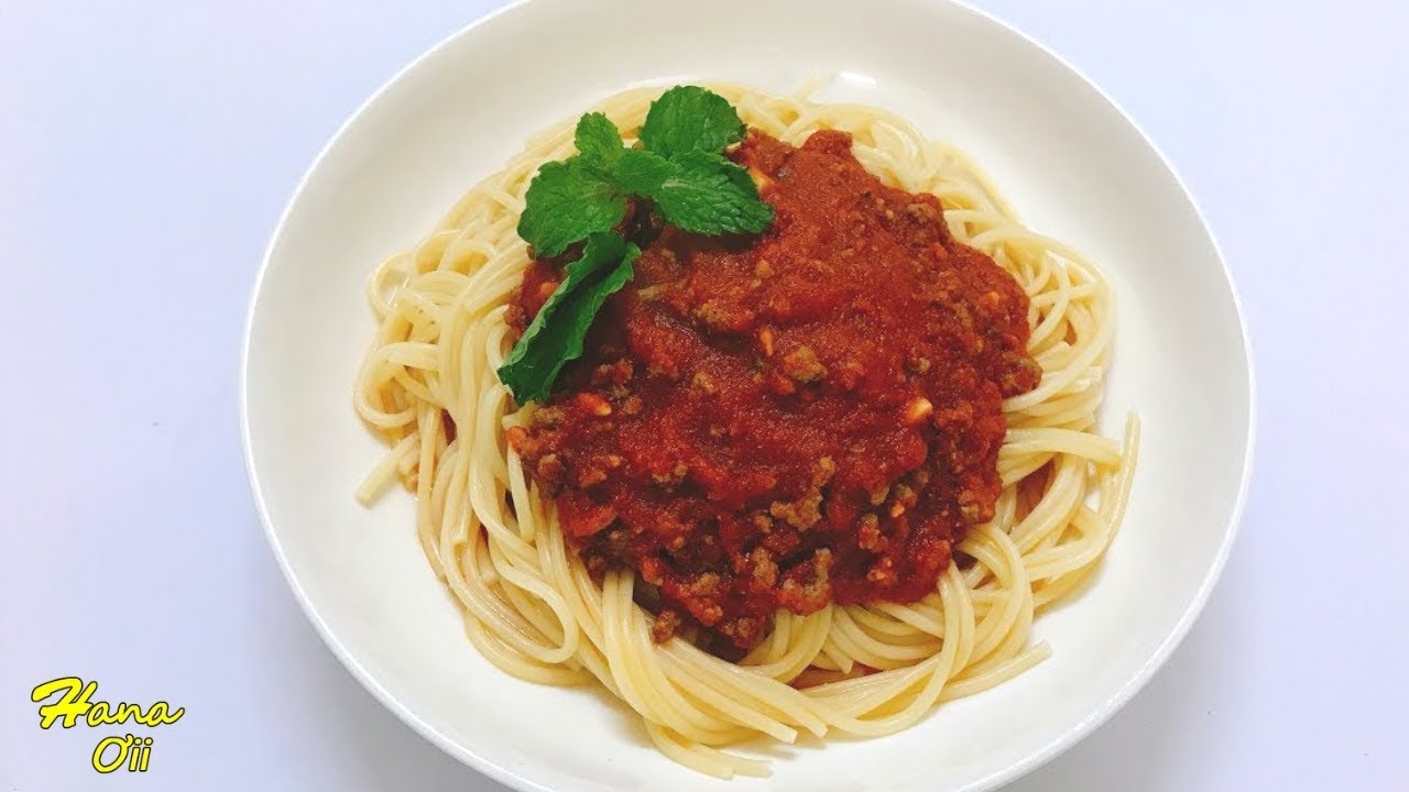 Cách làm mì spaghetti theo phong cách việt - Hana Ơii - YouTube