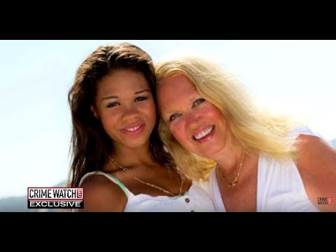 Mom and daughter check into hotel in Bali. Only one checks out