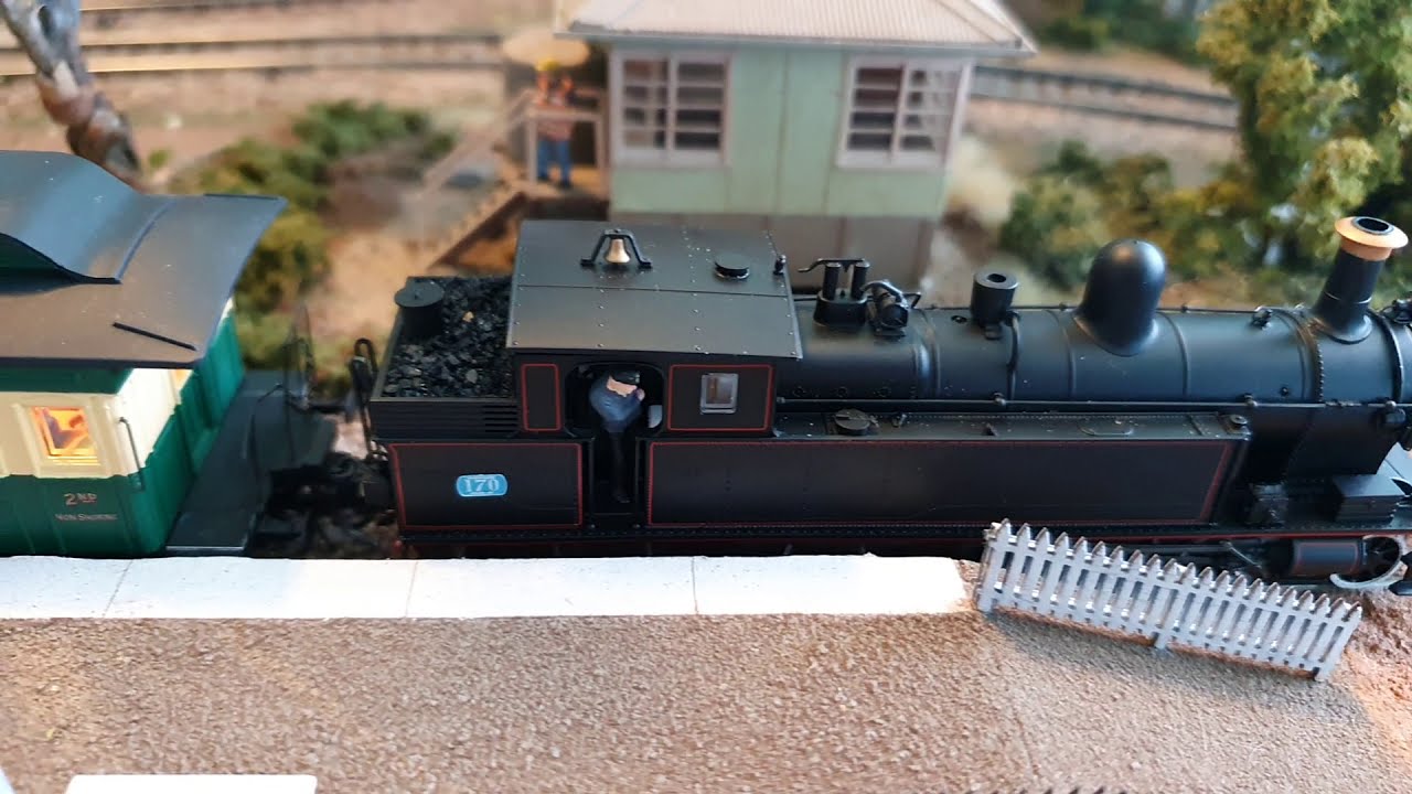 South Australian Railways F Class locomotive SAR HO scale Part 3 - YouTube