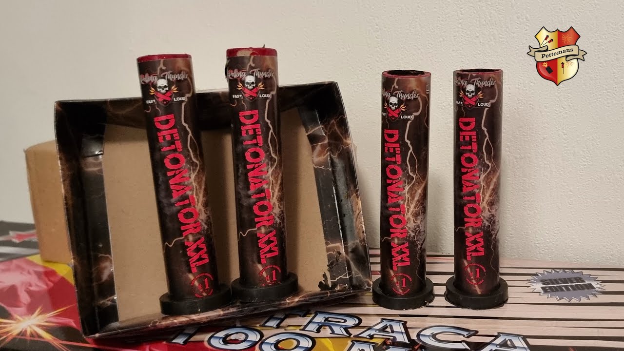 Detonator XXL - Single shot Rolling Thunder Vuurwerk - YouTube