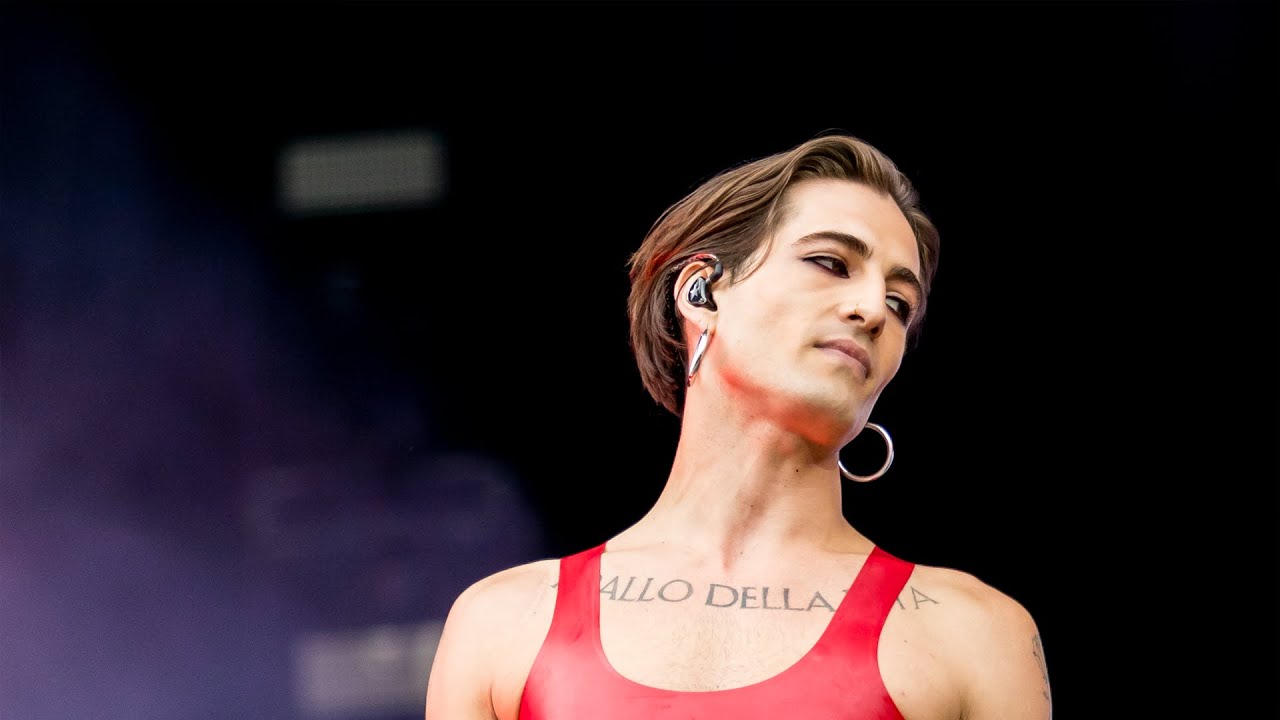 Måneskin Live At Glastonbury Gen Z’s Favourite Rock Band Wins Over ...