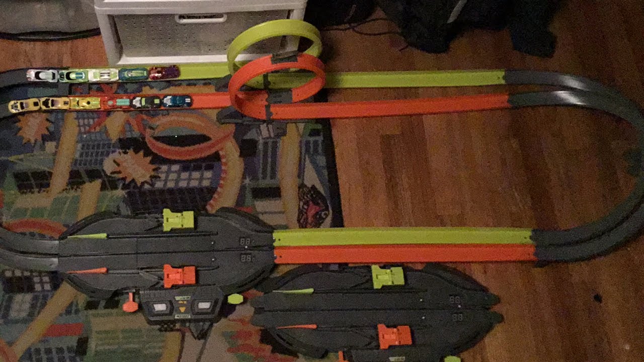Hot Wheels Speed Chargers Circuit Speedway Race Matches: The First Real ...