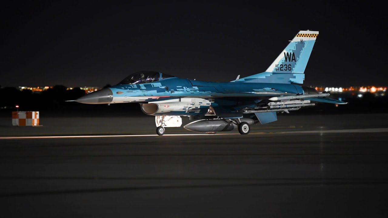 Aircraft Taxi, Take Off At Night - RF22 1 - YouTube