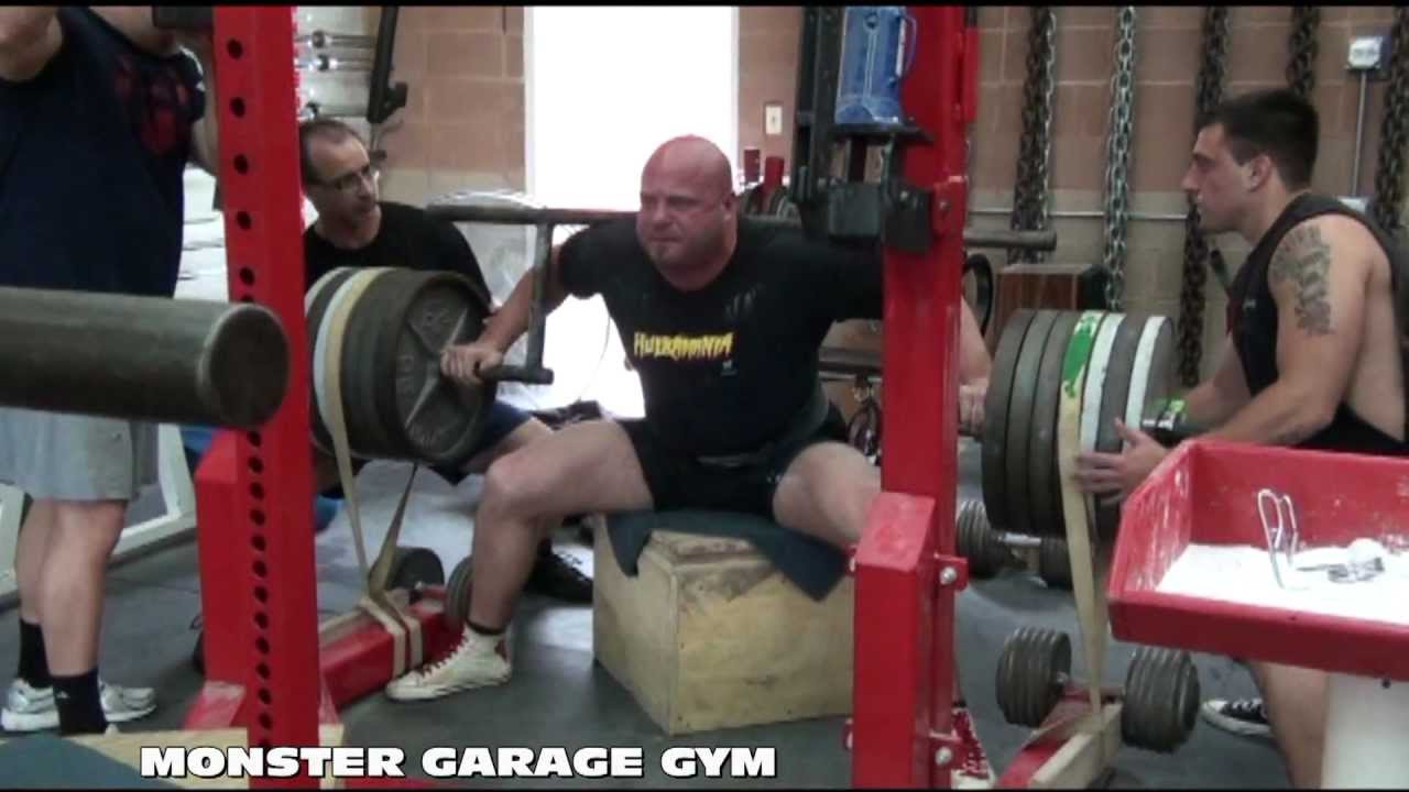 POWERLIFTING TRAINING - MONSTER GARAGE GYM - YouTube