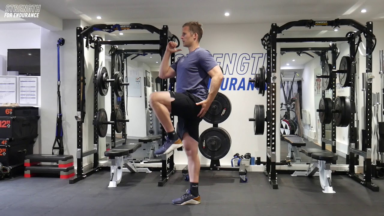Reverse Lunge to Knee Drive - YouTube