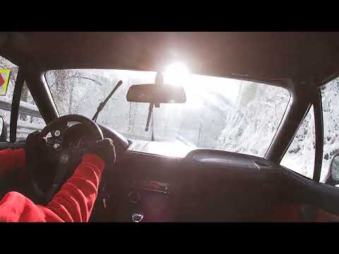 BMW Z3 with '80 s Music